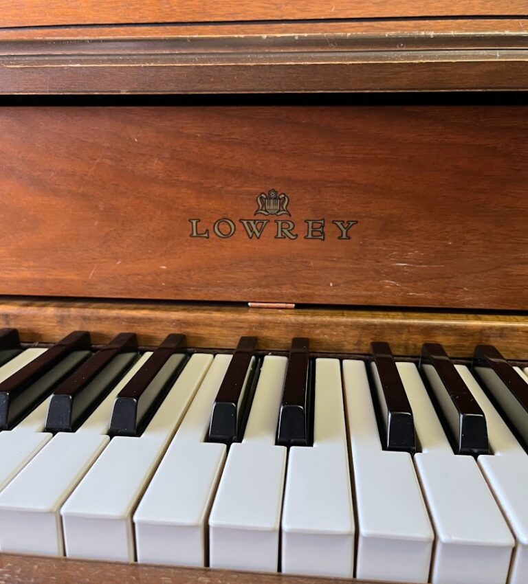 1981 Lowrey console piano (Now on Clearance!) - Kramer's Piano Shop